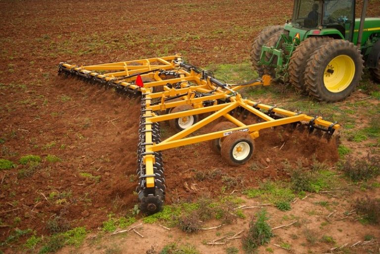 Taylor-Way Series 590 Flex Wing Tandem Disc Harrow - King Kutter